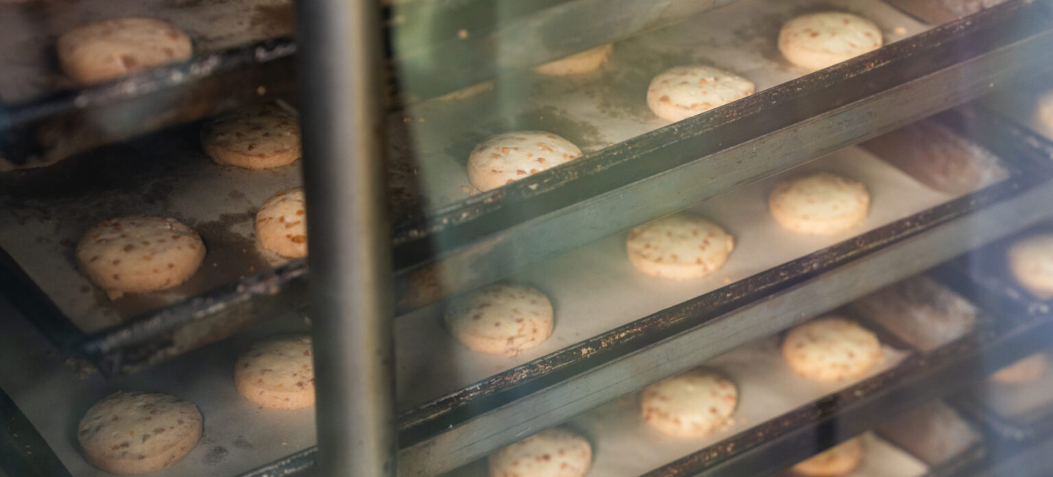 OEM製造 - 納豆クッキー | OEM製造やヘルシー志向のオリジナル商品に最適